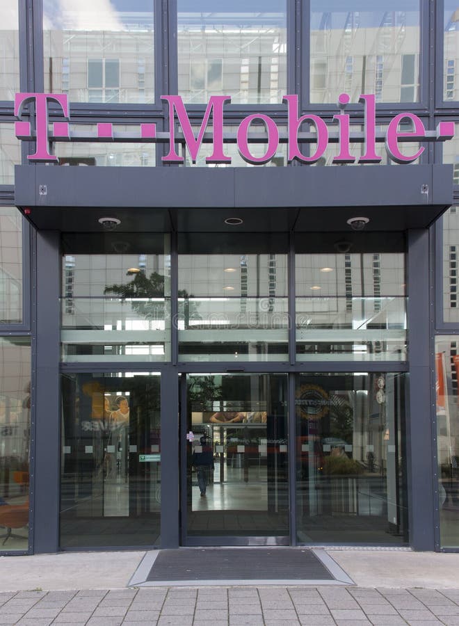T-mobile store editorial image. Image of company, network - 57096815