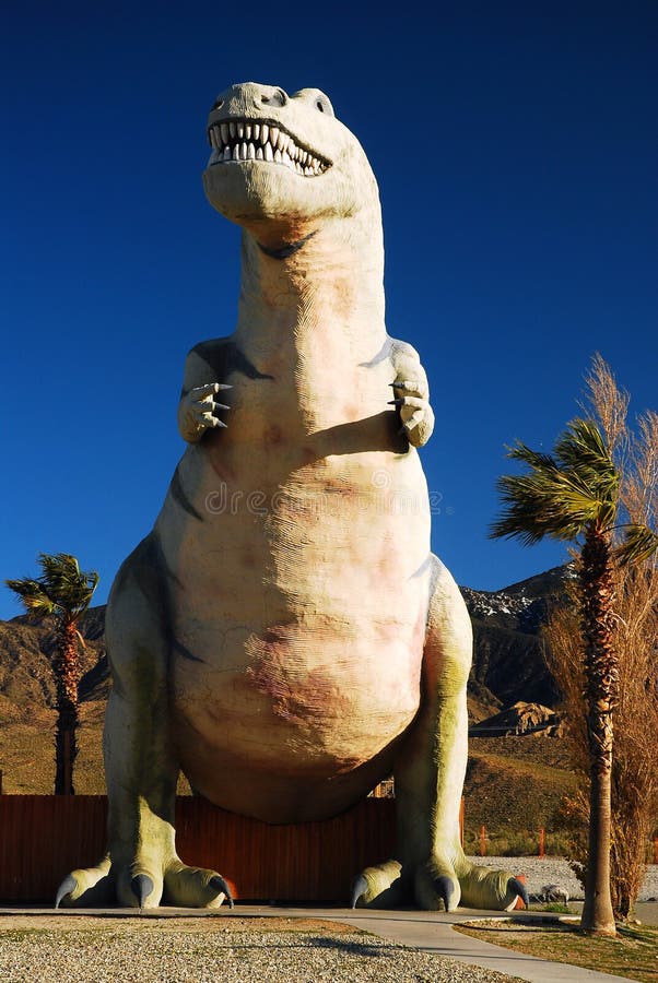 T Rex editorial photography. Image of brontosaurus, outside - 89291317