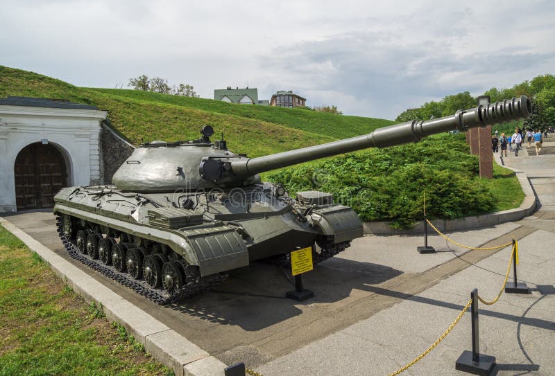 IS2 Soviet Heavy Tank editorial stock image. Image of armor - 90747099