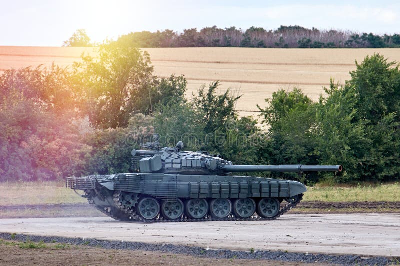 Soviet Medium and Main Tank Stock Image - Image of armor, tanks: 157326493