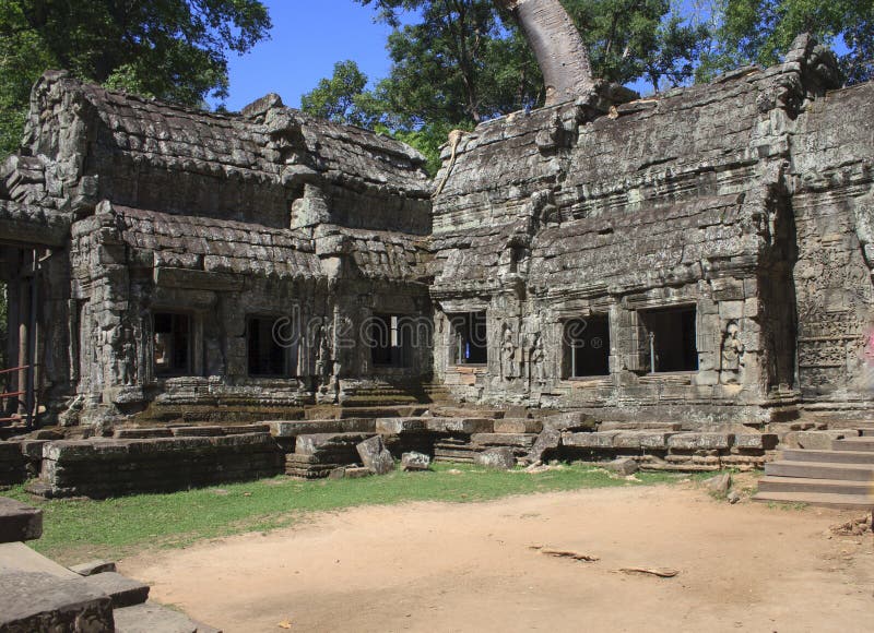 Ta prohm ruins, Angkor Wat stock photo. Image of locations - 38378332