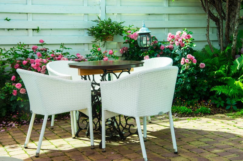 Summer Tabel Garden Stock Photos - Free & Royalty-Free Stock Photos ...