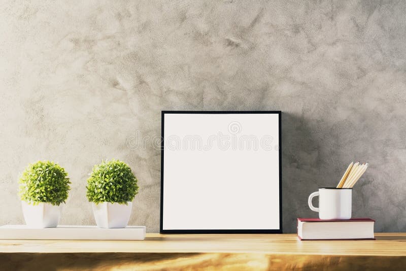 Tabela com quadro branco foto de stock. Imagem de imagem - 70018294