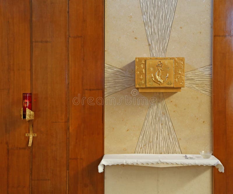 Catholic Tabernacle Consecrated Hosts Stock Photos - Free & Royalty ...