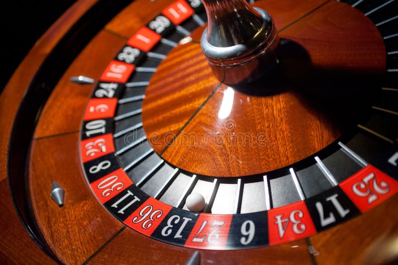 Tabla De La Ruleta En El Casino Imagen de archivo - Imagen de ...