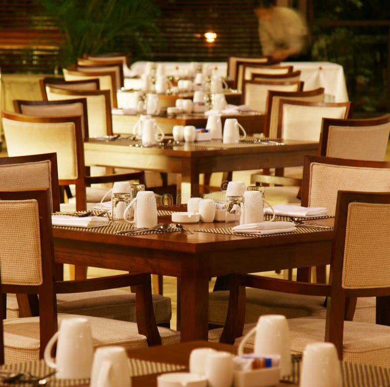 Tabla Moderna Del Cafetia Del Hotel Foto de archivo - Imagen de ...