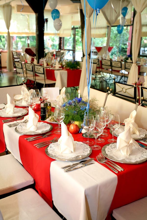 Table arrangement stock photo. Image of interior, decoration - 13083894