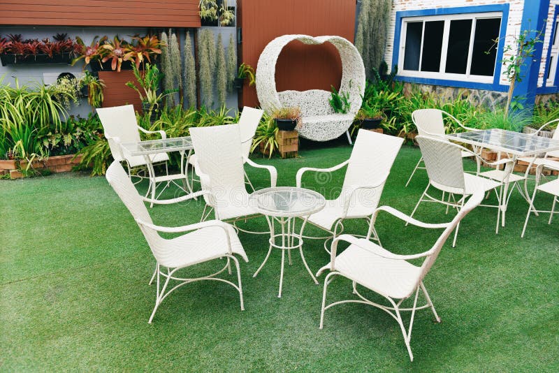 Table and Chairs Outdoor Restaurant - Set of White Dining Table on ...
