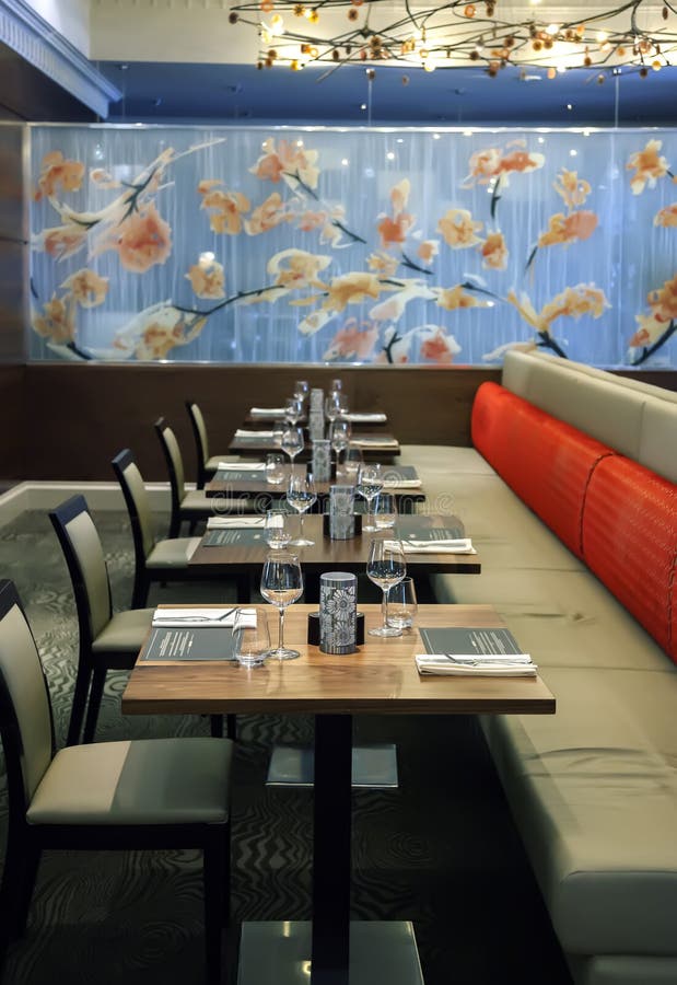 Table in modern restaurant stock image. Image of lights - 33255399