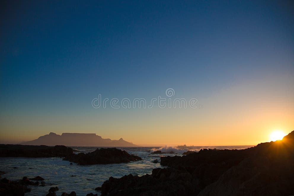 Table Mountain Sunset stock image. Image of coastline - 83938943