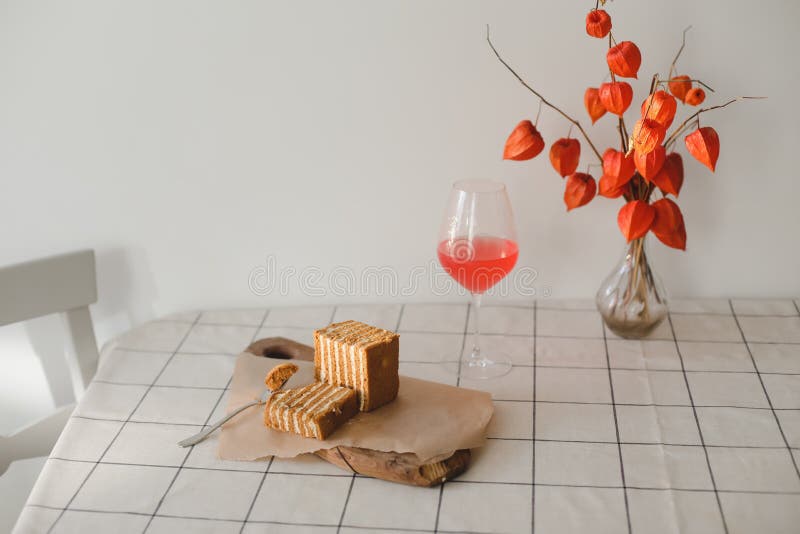 Table Setting for Breakfast with Delicious Cake, Aesthetic Look Stock ...