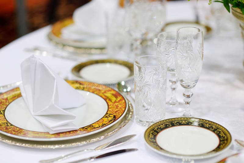 Table Setting for an Event Party Stock Image - Image of dishes, napkin ...