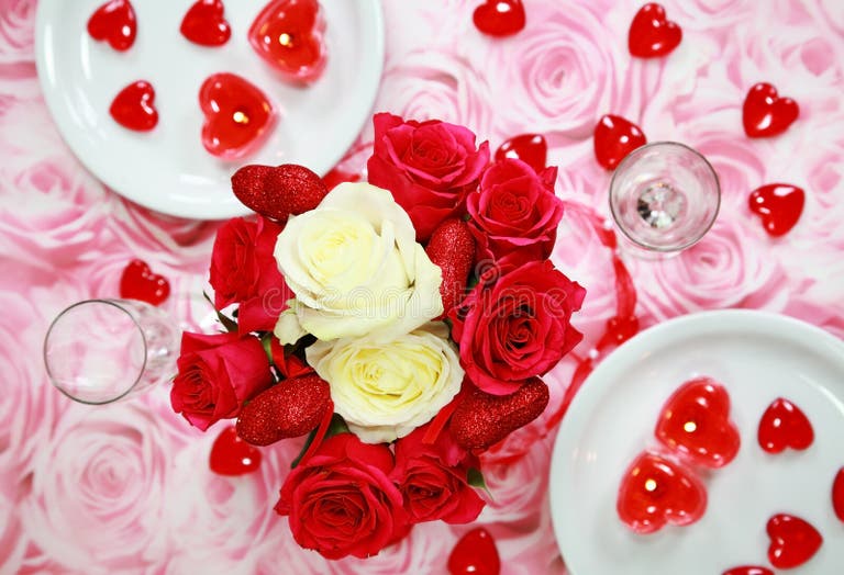 Table Setting for Valentine Stock Photo - Image of gift, hearts: 7022024