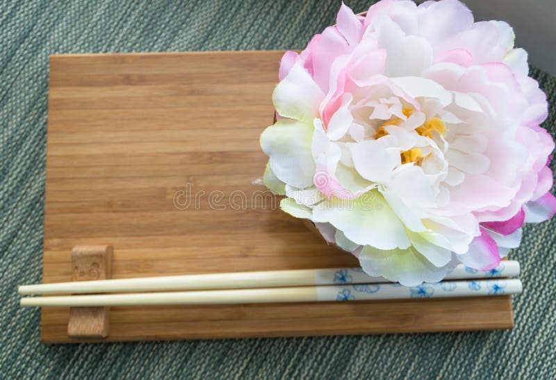 Table settings stock image. Image of trivet, natural - 84329735