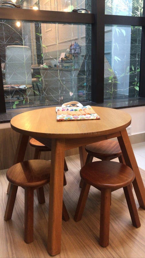 Table with Stools for Drawing Stock Image - Image of banqueta, wood ...