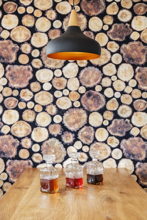 Tableau Et Papier Peint En Bois De Rondin Photo stock - Image of table ...