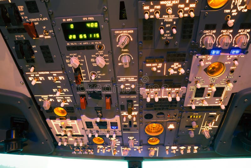 Tablero De Instrumentos De Un Avión Imagen de archivo - Imagen de panel ...