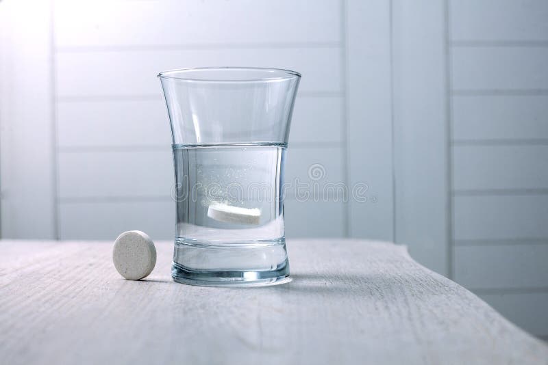 Tablet Dissolved in a Glass of Water Stock Image - Image of bubbles ...