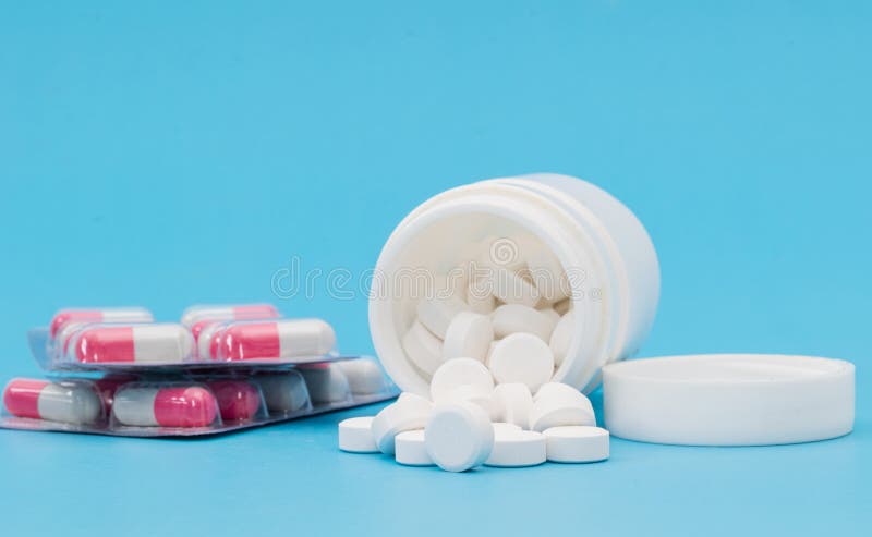 Paracetamol in Blue and White Plain Compress Tablets Stock Photo ...