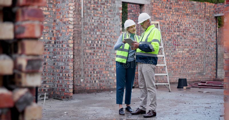 Architecture, Engineering and Reflection of Construction Worker People ...