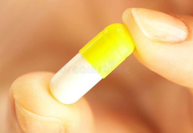 Tablette mit einer Medizin stockfoto. Bild von chemiker - 2215018