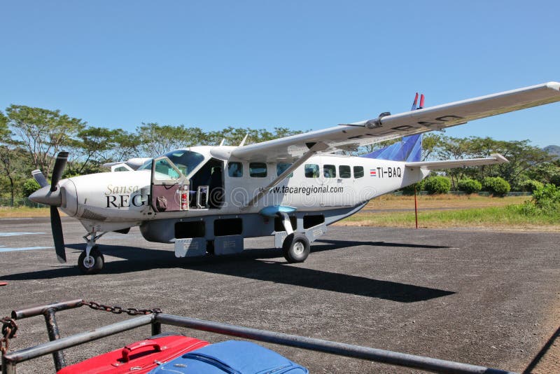 Taca Regional Plane editorial stock photo. Image of taca - 22984478