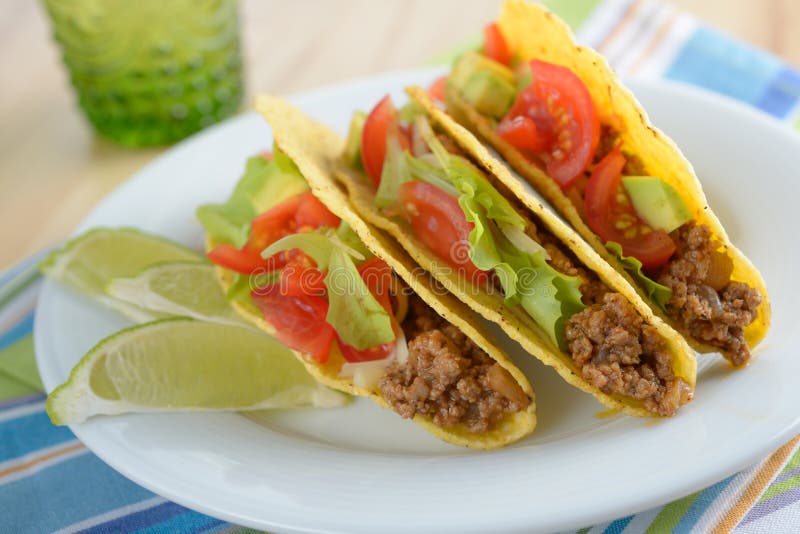 Taco's Met Rundergehakt En Groenten Stock Foto - Image of kruidig ...
