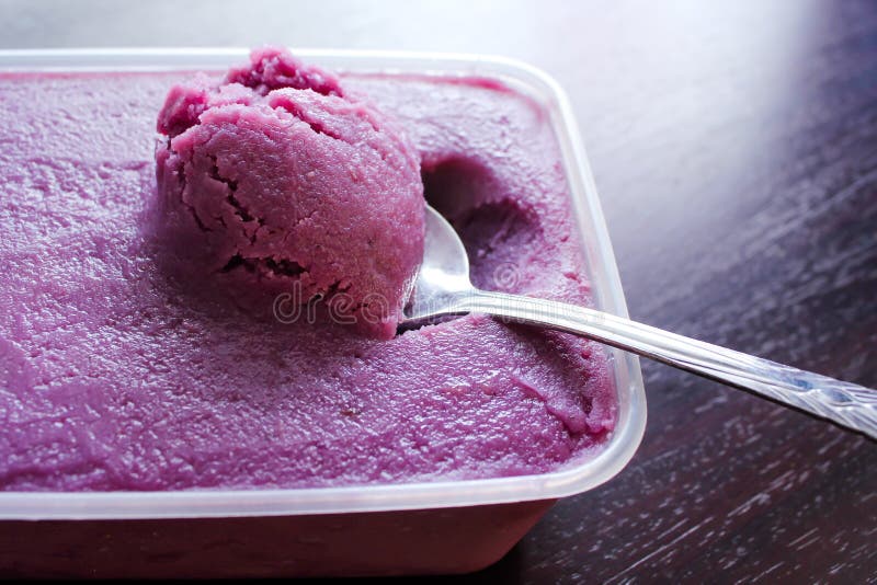 22+ Ube Free Stock Photos - StockFreeImages