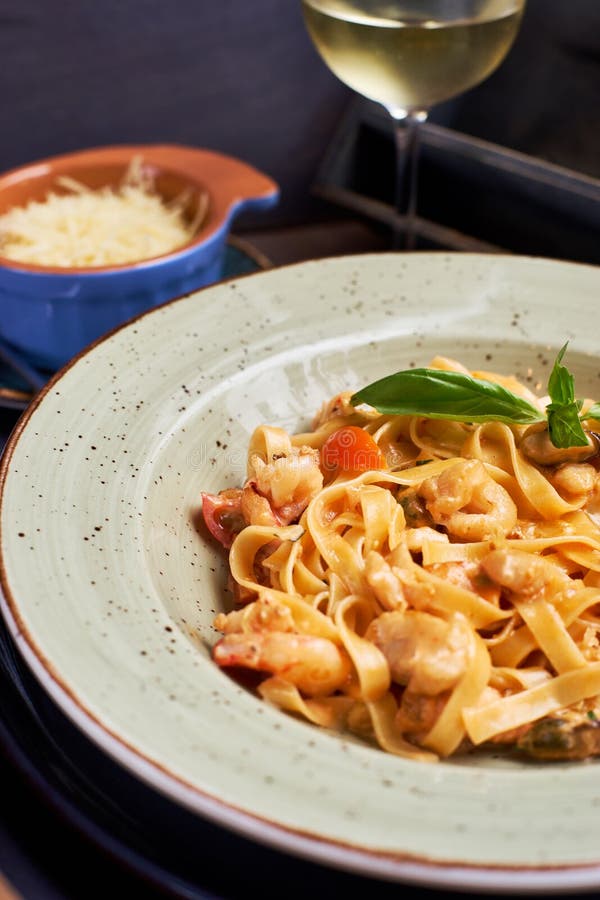 Tagliatelle with Prawns and Spices Stock Image - Image of napkin, cream ...