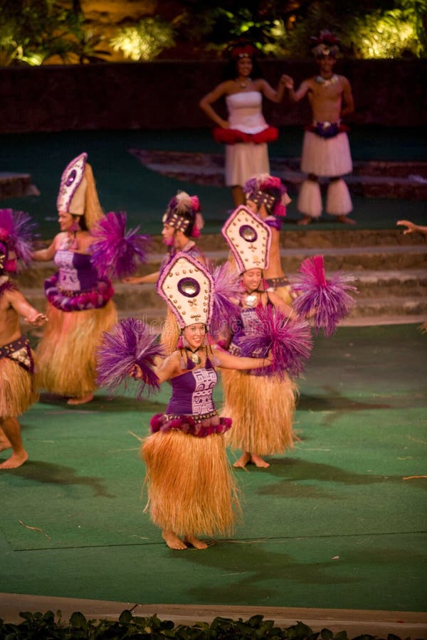 Hula Dancers 4 editorial photography. Image of traditional - 6517107