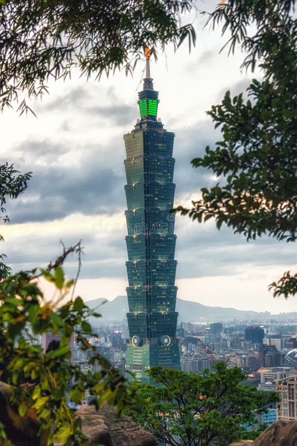Taipei 101 skyscraper stock image. Image of skyline - 112818289