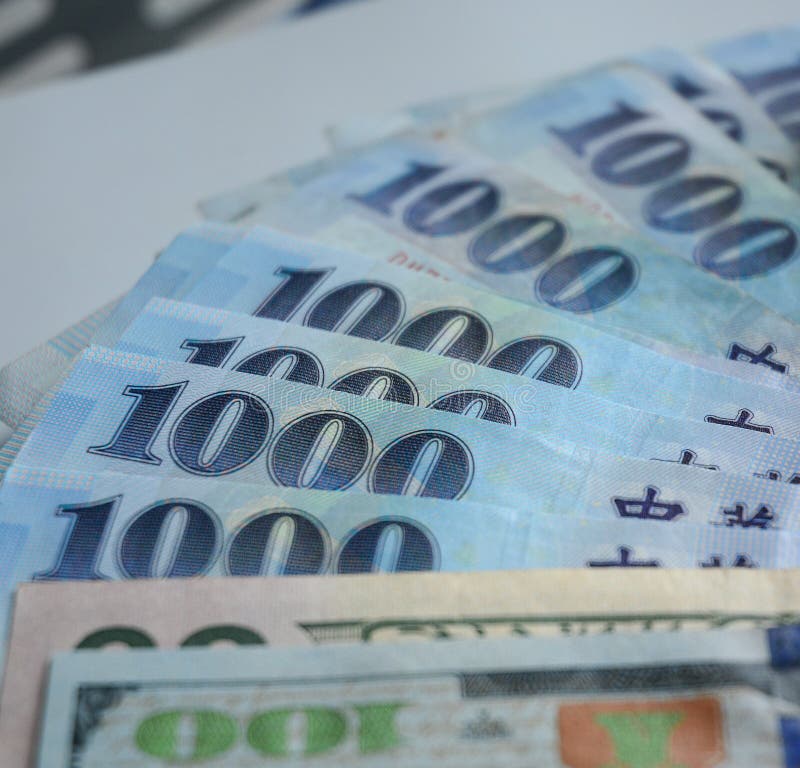 1000 Taiwan Dollars bill stock image. Image of symbol - 80883239