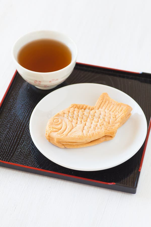 Taiyaki, Japanese Fish Shaped Cake Stock Photo - Image of dessert ...