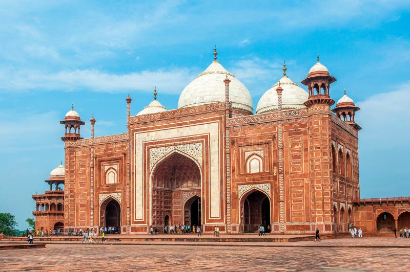 Taj Mahal editorial image. Image of mausoleum, angle - 48386960