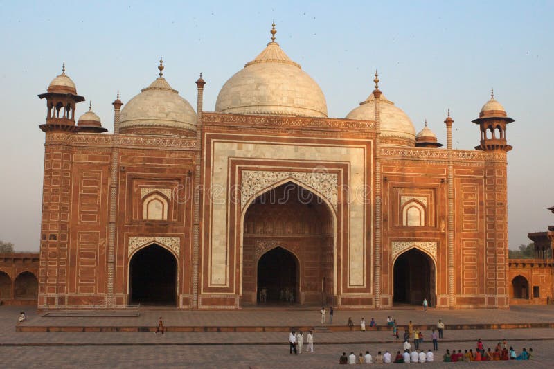 Taj Mahal side Building editorial photo. Image of religion - 11952161