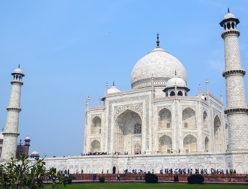 Taj Mahal Side View, Agra, India Stock Image - Image of blue, side ...