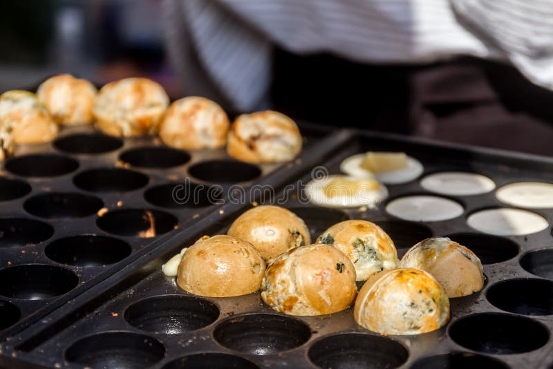 Takoyaki, Ball-shaped Japanese Snack Stock Image - Image of dinner ...