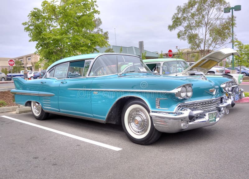 50-tal Cadillac redaktionell bild. Bild av prydnad, bilar - 35957781