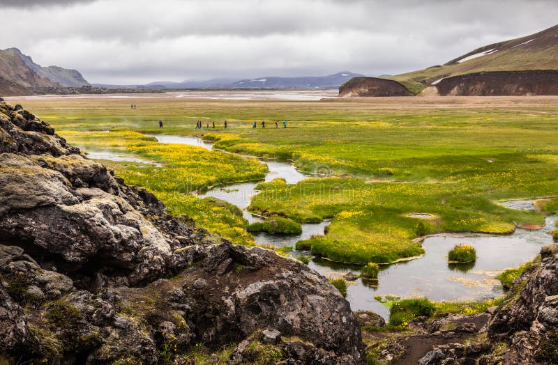 Tal Landmannalaugar in Island Stockbild - Bild von berge, strom: 46749417