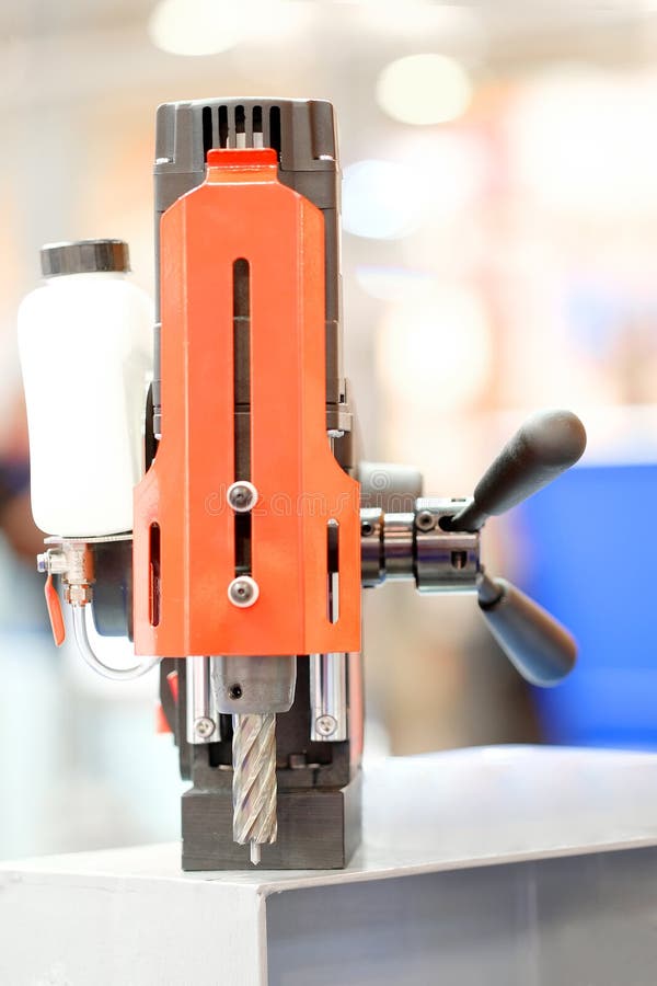 Taladradora imagen de archivo. Imagen de metal, agujero - 40534557