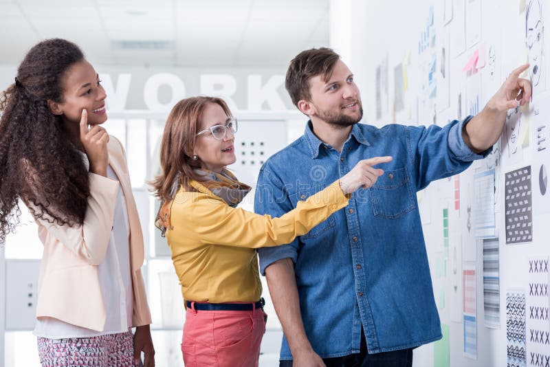 Talking with boss stock image. Image of people, conversation - 62763269