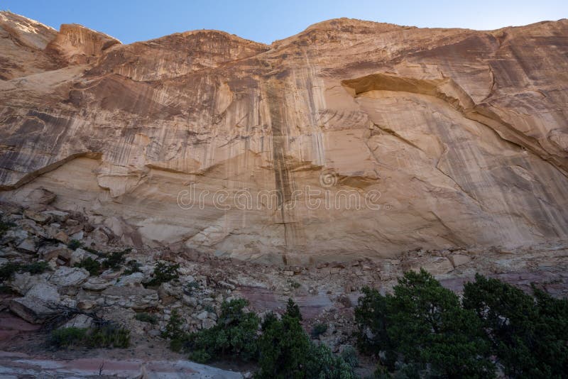 Tall Cliffs Along the Golden Throne Trail Stock Photo - Image of throne ...