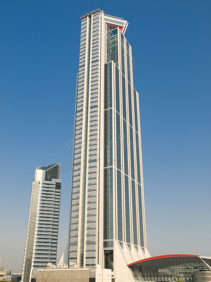 Tall office building stock photo. Image of blue, daytime - 4984688