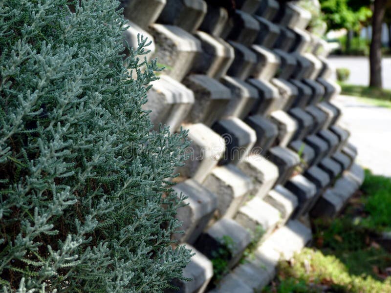 286 Concrete Home Retaining Wall Stock Photos - Free & Royalty-Free ...