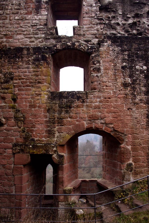 Tall wall in castle ruin editorial image. Image of cloud - 257833105