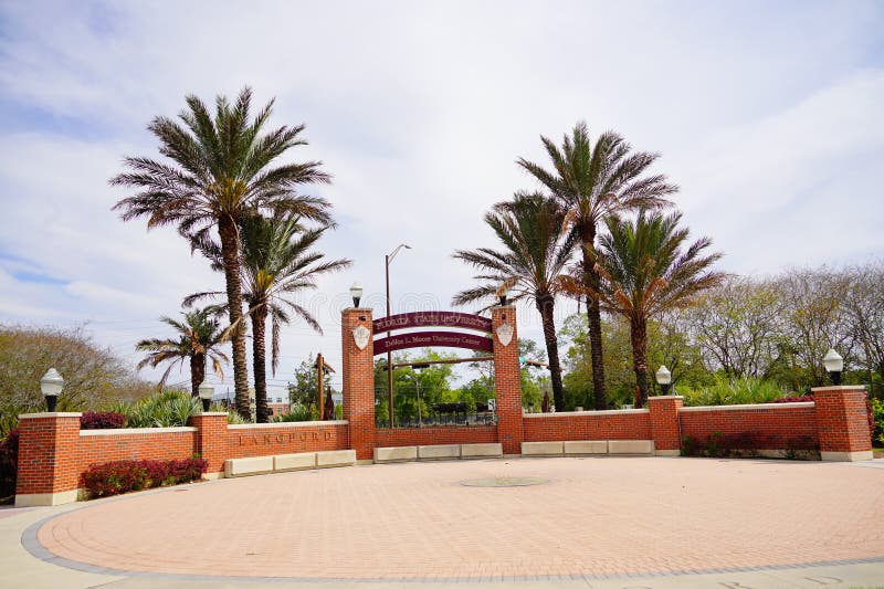Florida State University Campus Building Editorial Photo - Image of ...