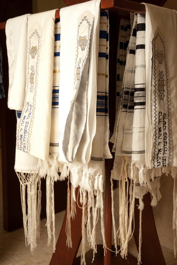 Tallit Rack