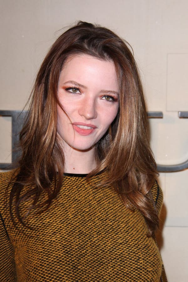 Talulah Riley editorial photography. Image of burberry - 22765707