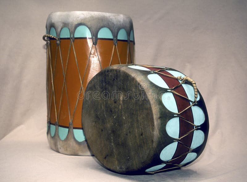 Tambores indios imagen de archivo. Imagen de naturalness - 18082409