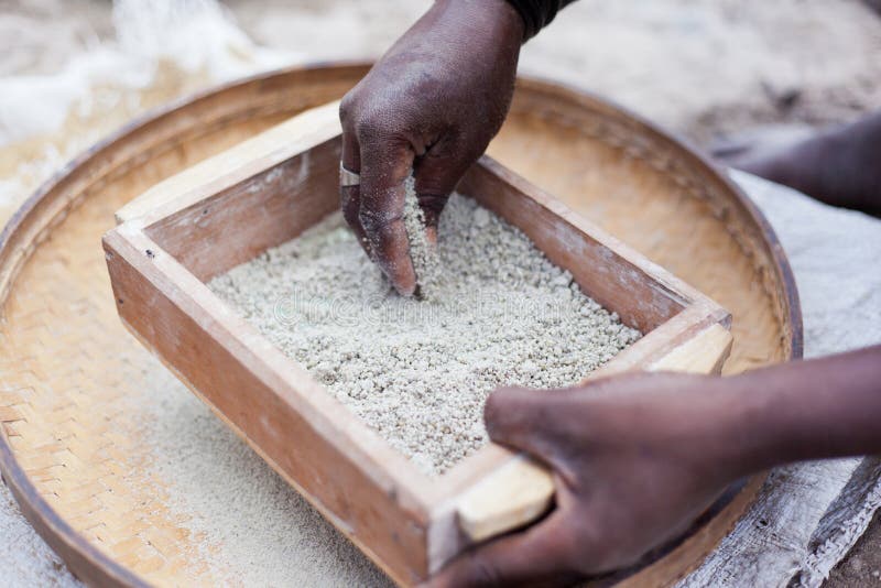 Tamisage du grain photo stock. Image du normal, texture - 38814138